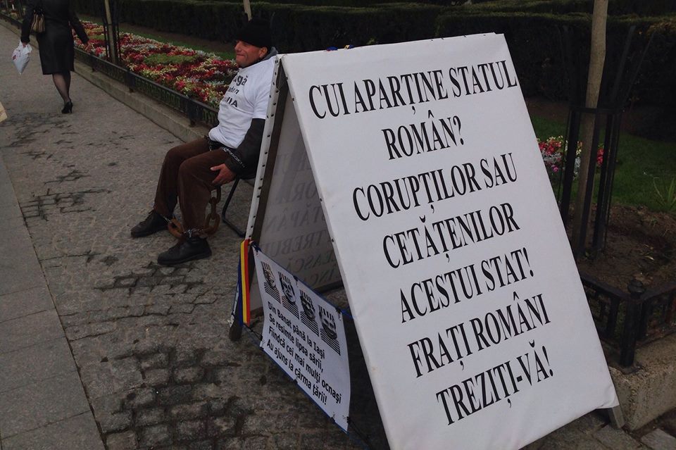 ZALE LA OS: „Greva foamei în faţa primăriei din Iaşi, sătul că România ...